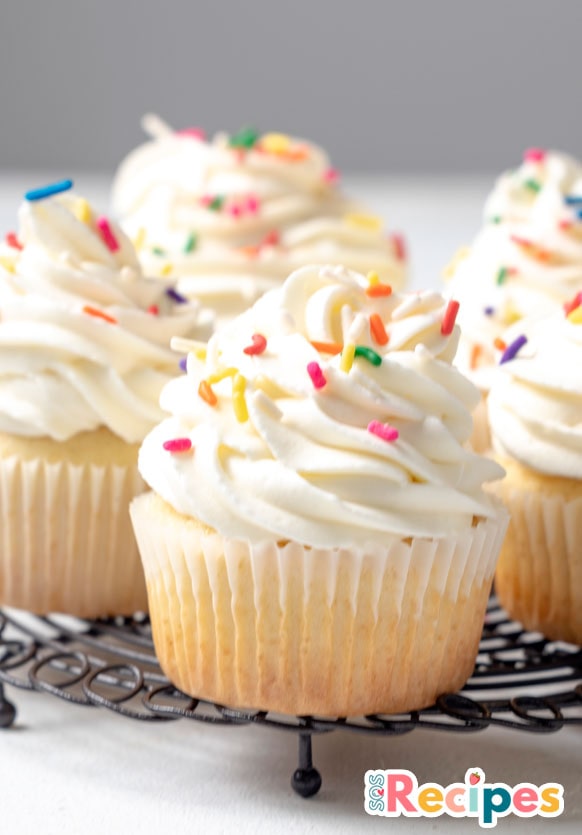 Delicious Vanilla Cupcakes Recipe - Sos Recipes