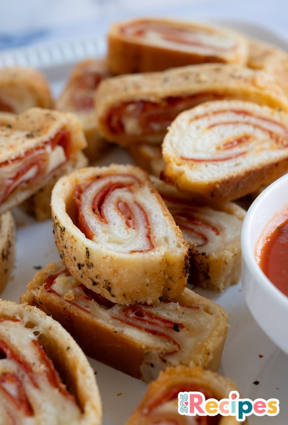 Easy Pepperoni Bread Recipe - Sos Recipes