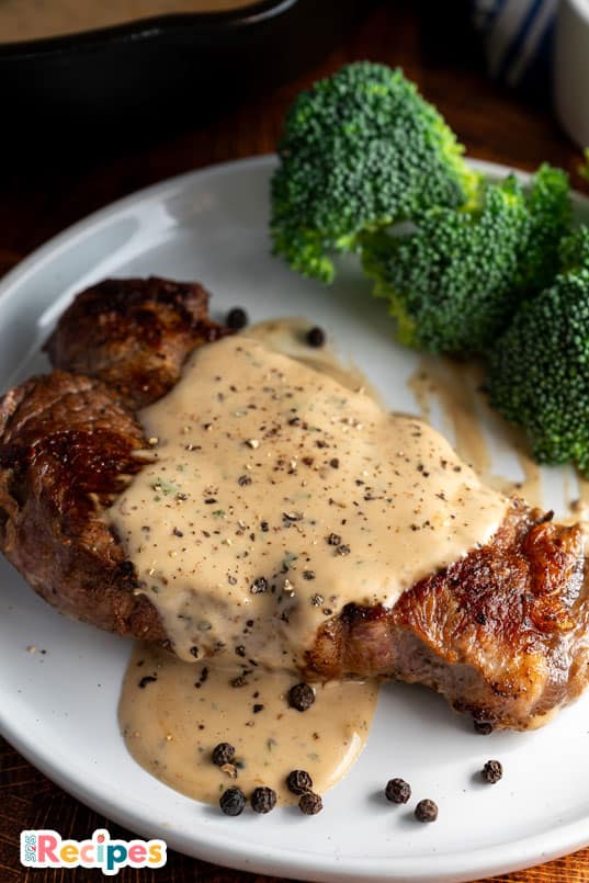 Steak With Creamy Peppercorn Sauce Recipe - Sos Recipes