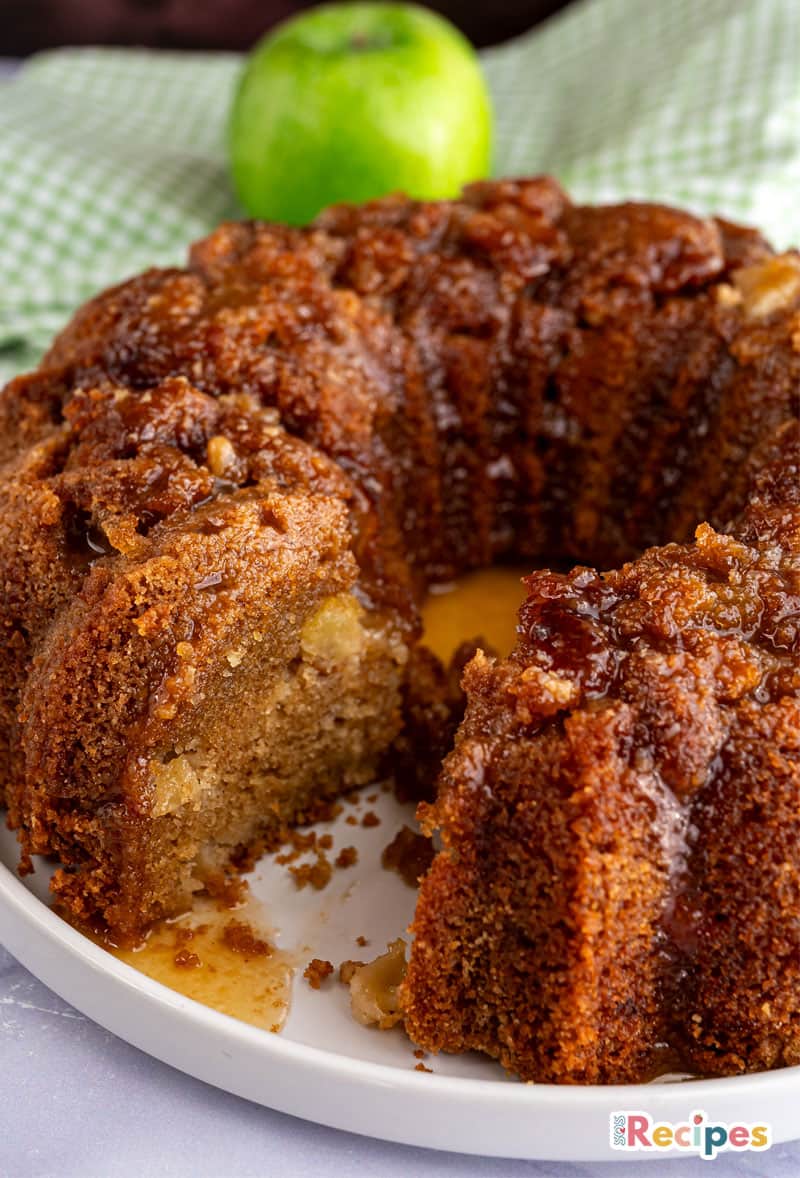 Apple Bundt Cake - Sos Recipes